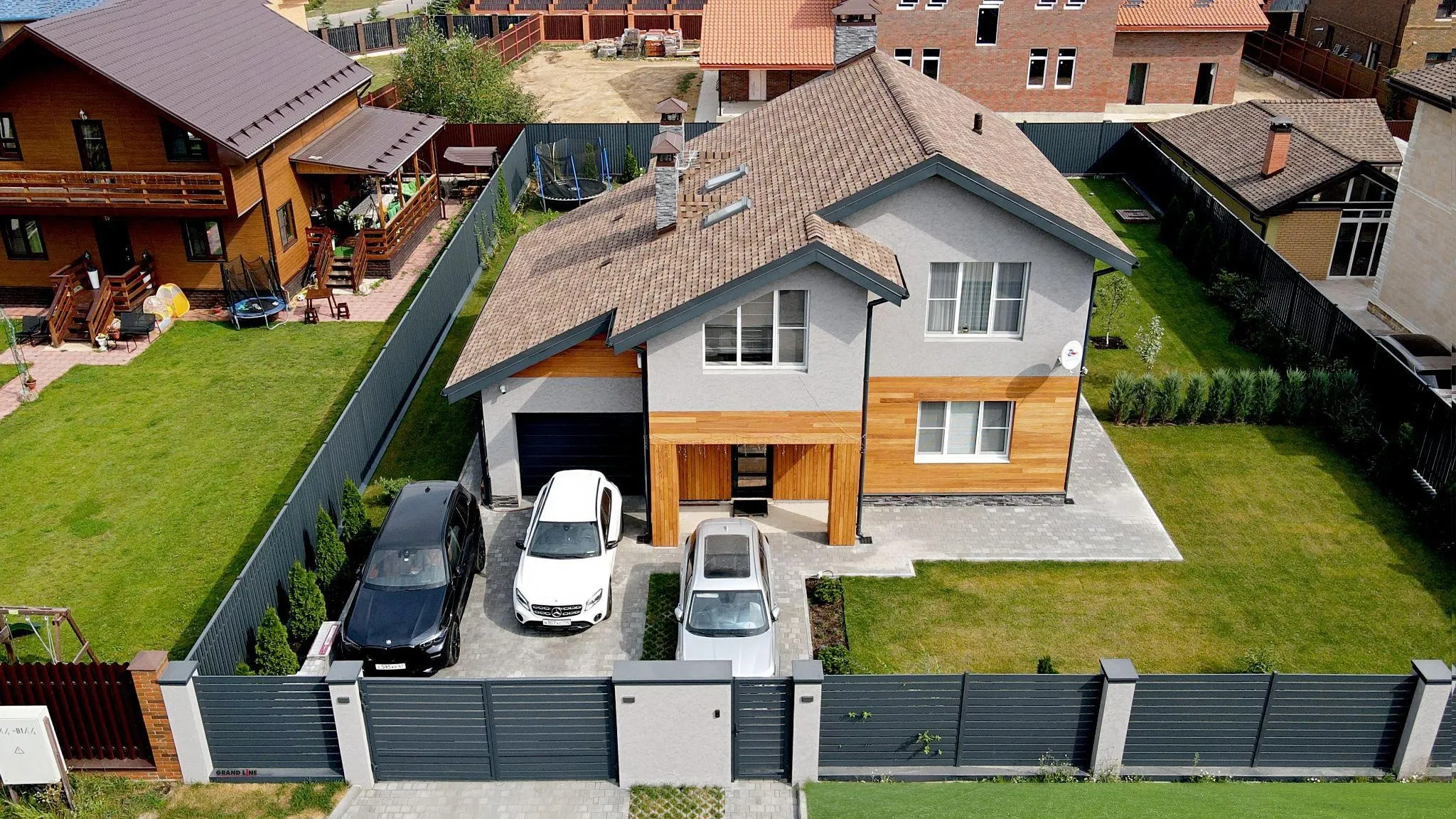 Особенности монтажа гибкой черепицы: как правильно ложить мягкую кровлю. HouseChief — online ...